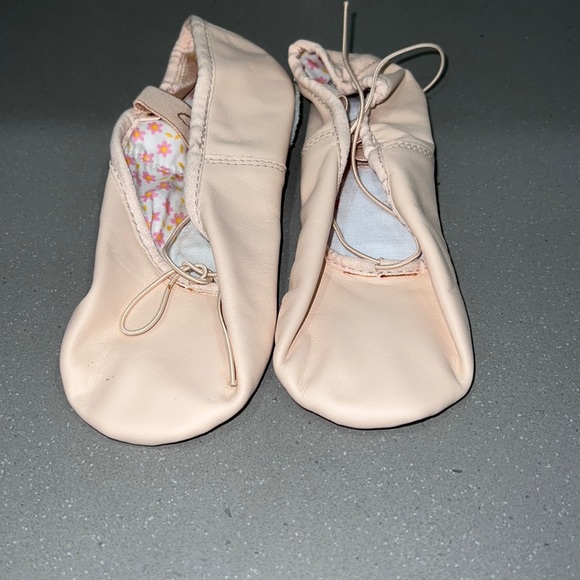 Capezio | Shoes | Pointe Shoes | Poshmark